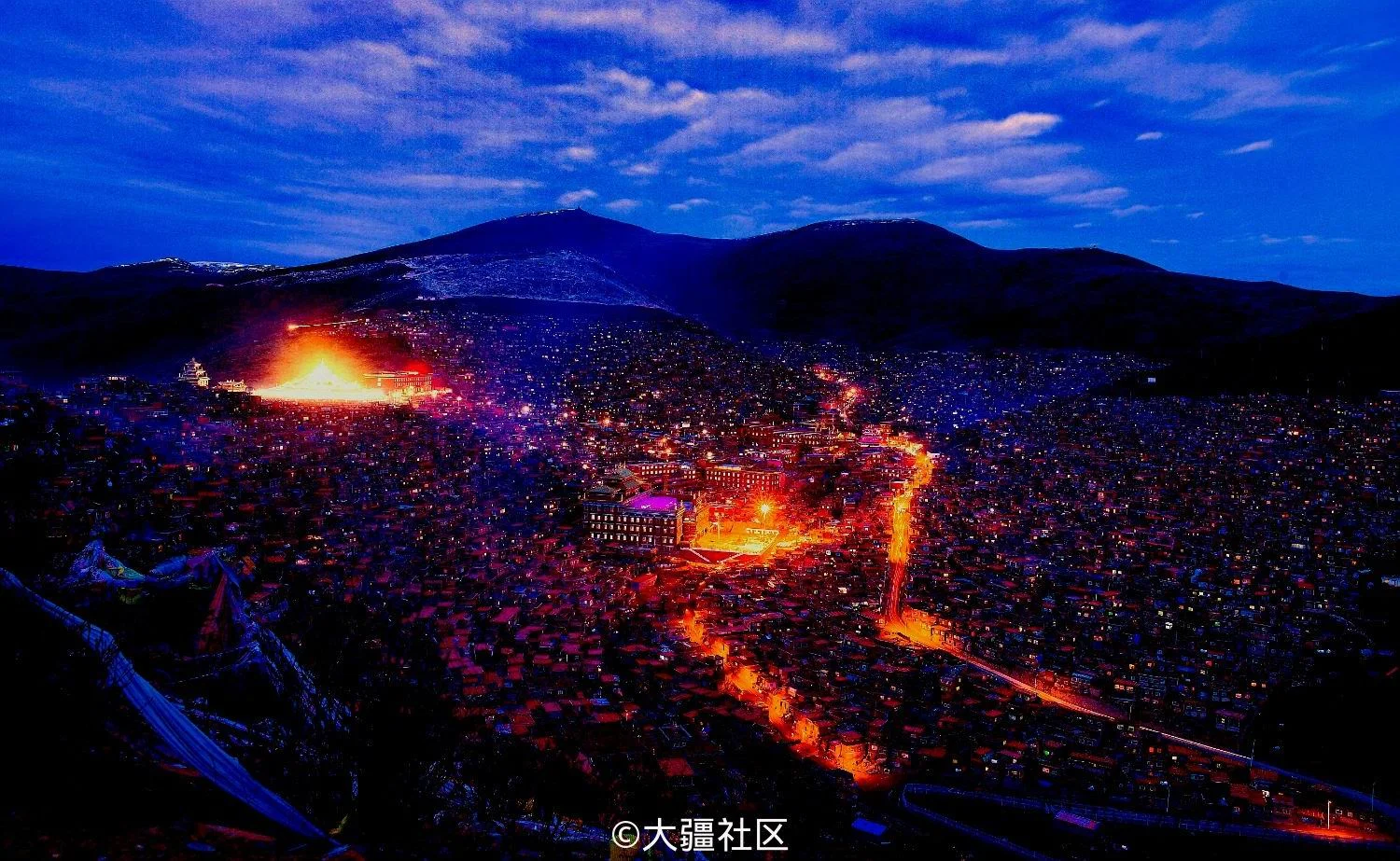 Photos - Buddhist fairyland, Tibetan Larung Gar Buddhist Academy ...